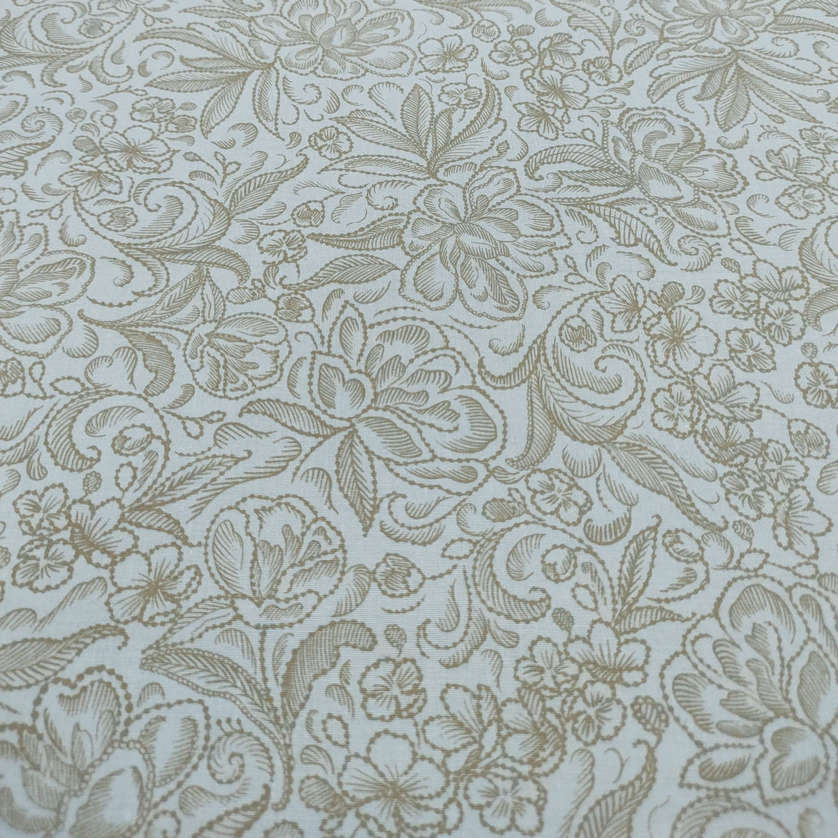 Calla Sand 8224044 – Canterbury Quilts